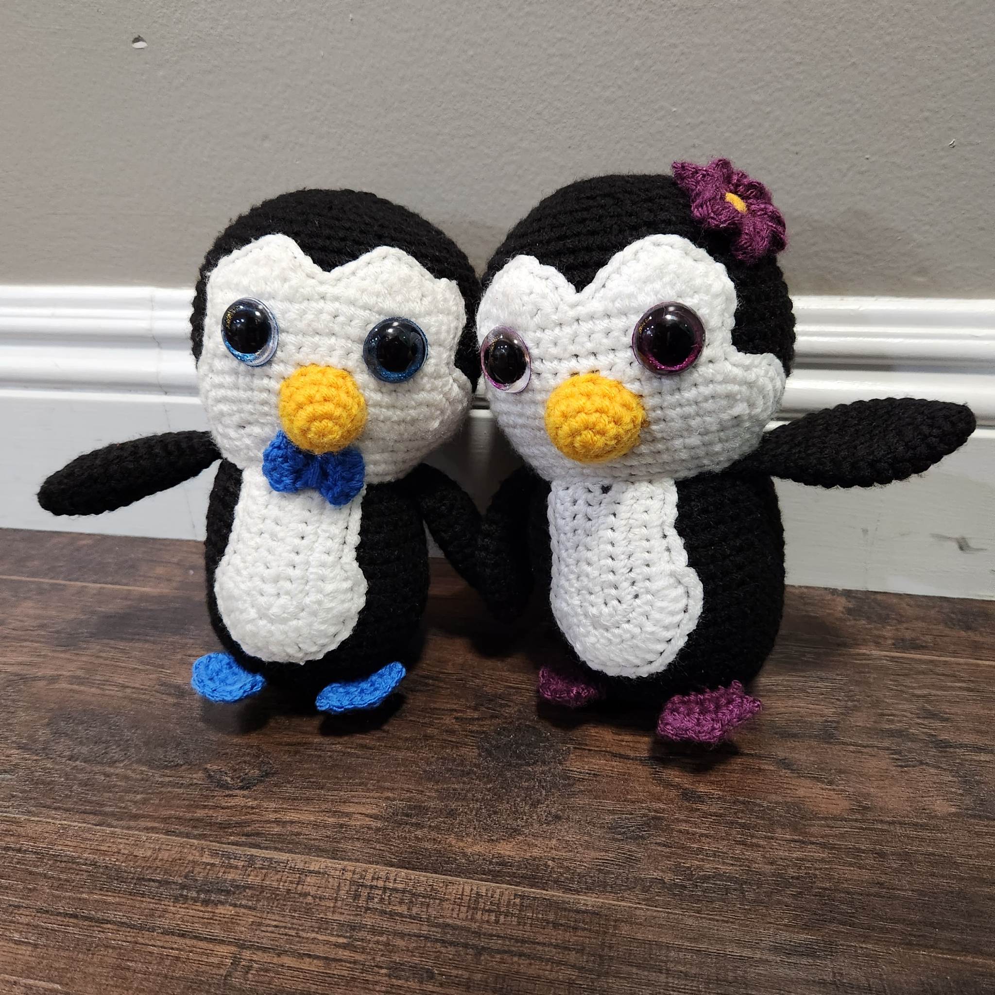 Hugsy and Hugset Crochet Penguin – CrochetWizzard